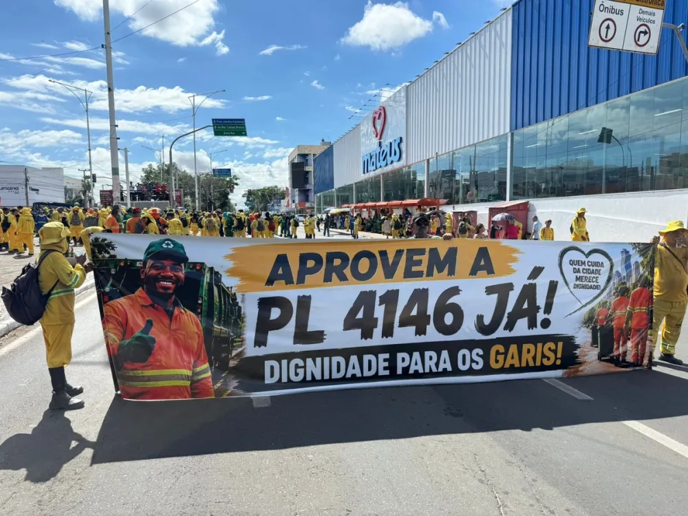 Garis fazem protesto em Teresina e pressionam prefeitura por ...